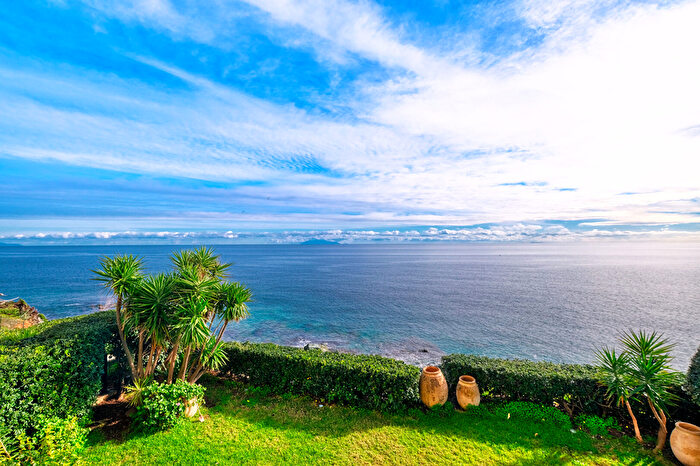 Appartement à vendre - Ville-di-Pietrabugno - 5 pièces - 3 chambres