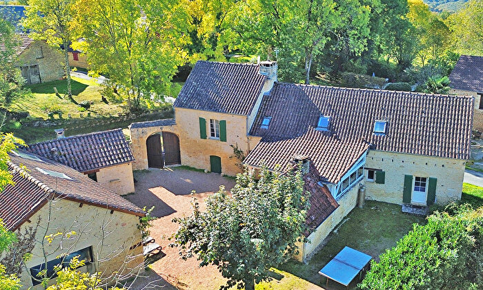 Maison 6 pièces à vendre - Saint-Amand-de-Coly