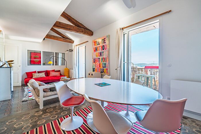 Appartement à vendre - Sète, Centre-ville - 4 pièces - 3 chambres