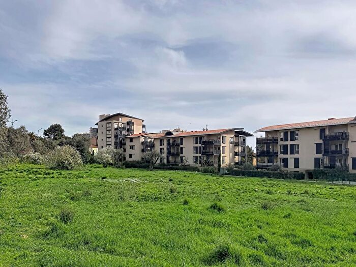 Appartement à vendre - Le Cannet, Rocheville, Colombier, Campelières - 1 pièce