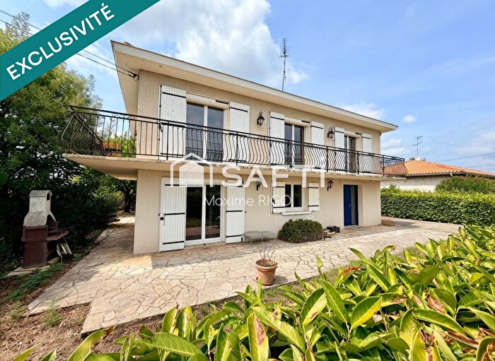 Maison 6 pièces à vendre à Sainte-Bazeille