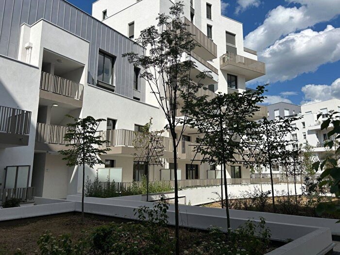 Plateau-Grèves-Europe-Gare du Stade-Fossés Jean, Colombes - Appartement 1 pièce à louer