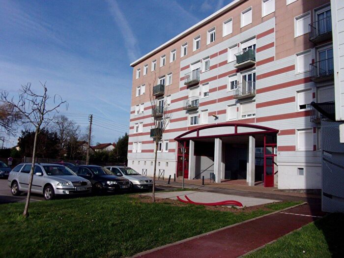 Faidherbe-Maupas, Nevers : Appartement 4 pièces à louer