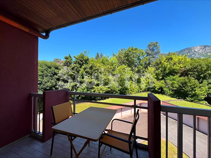 Appartement 1 pièce à Aix-les-Bains, Est, à louer