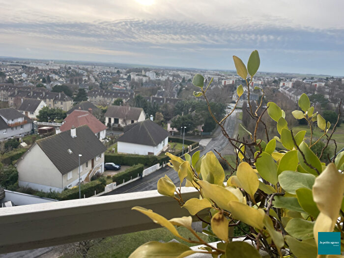 Appartement à vendre - Caen - 4 pièces - 2 chambres