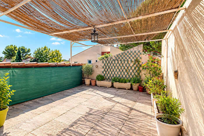 Vitrolles, Bords de l'étang, Tribales, Ferme de Croze : Appartement 3 pièces à vendre