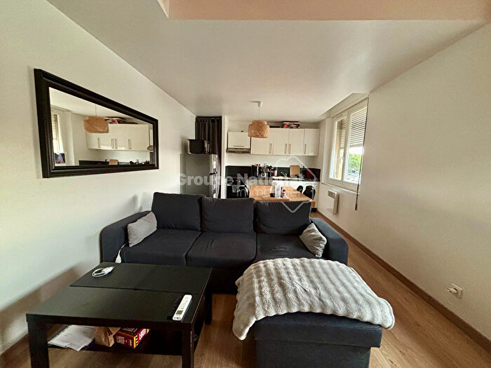 Beaucaire, Centre-ville - Appartement 1 pièce à louer