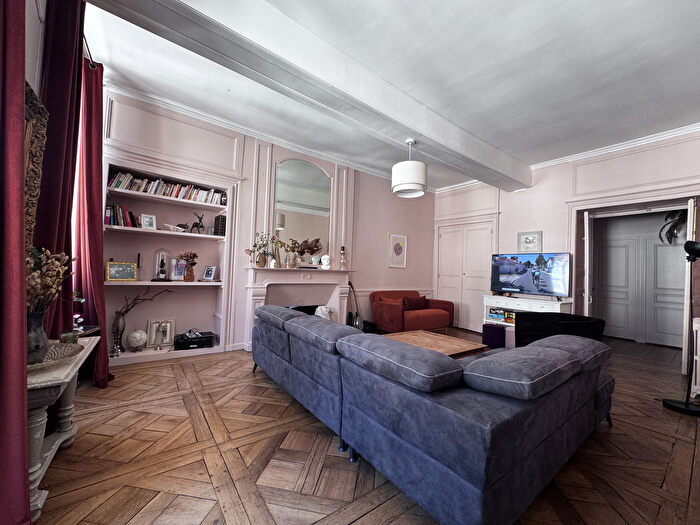 Appartement à vendre - Quartiers Centre, Centre-ville - 5 pièces - 3 chambres