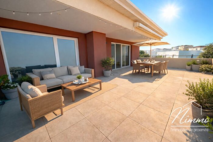 Appartement à vendre - Nîmes, Mas de Lauze, Carreau de Lanes - 4 pièces - 2 chambres