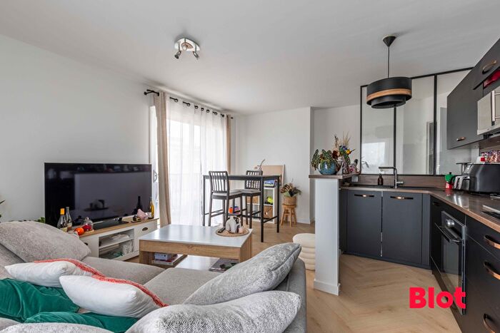 Saint-Erblon : Appartement 2 pièces à vendre