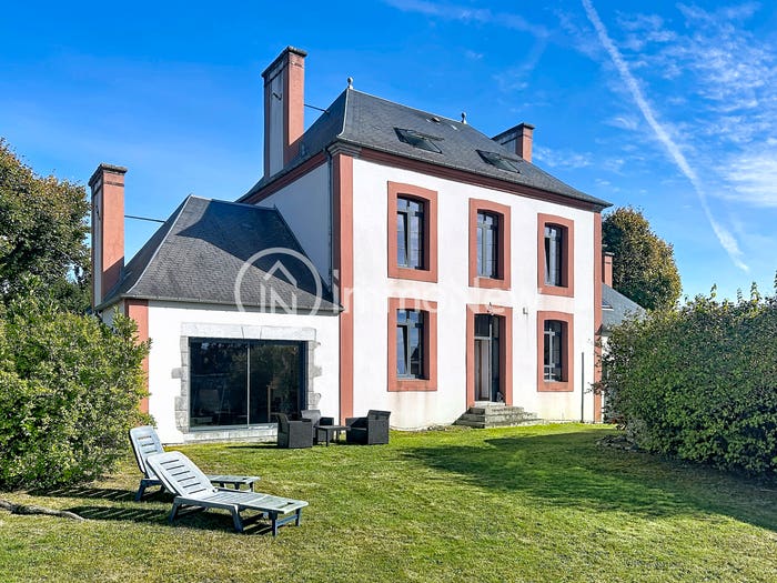 Montmartin-sur-Mer - Maison 9 pièces à vendre