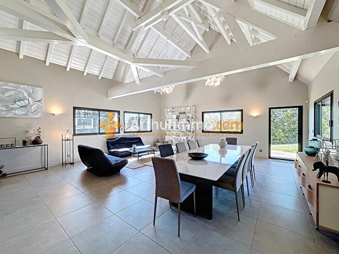 Maison à vendre - Bourgoin-Jallieu - 5 pièces - 4 chambres