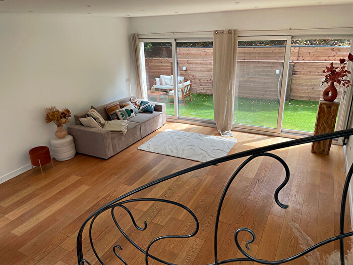 Maison 8 pièces à Clamart, Galvents, Corby, à vendre