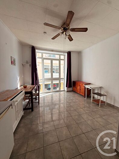 Appartement à louer - La Ciotat, Centre-ville - 1 pièce