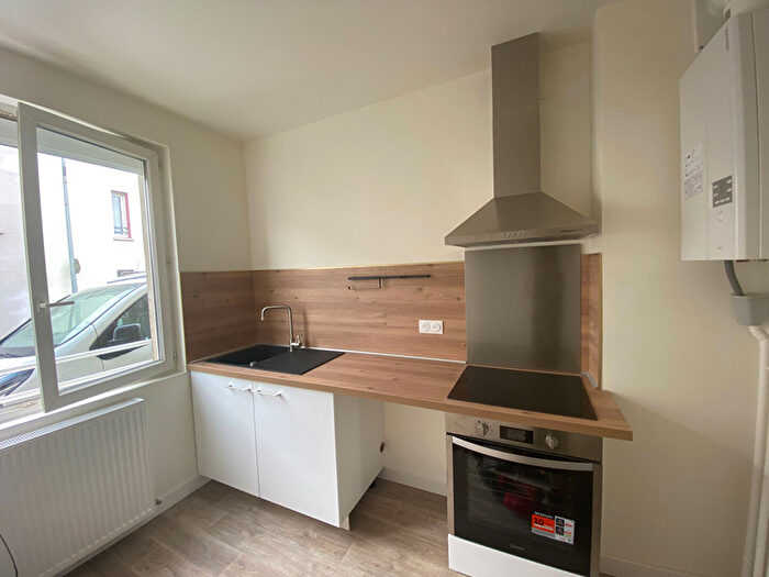 Maison à louer - Châteauroux, Bitray, La Belle Etoile, Le Buxerioux, Le Fontchoir - 6 pièces - 5 chambres