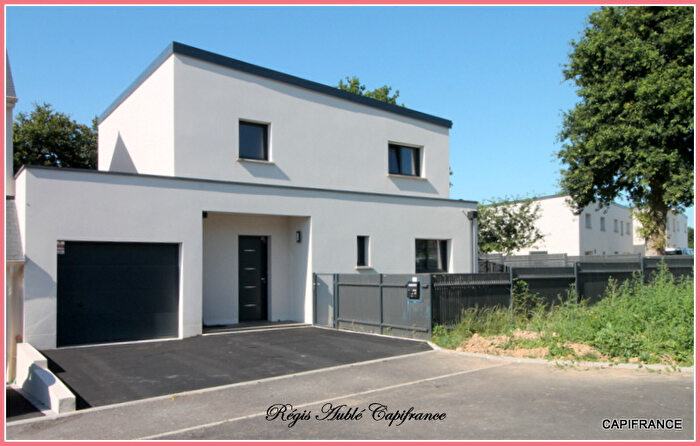 Maison à vendre - Montreuil-le-Gast - 6 pièces - 4 chambres