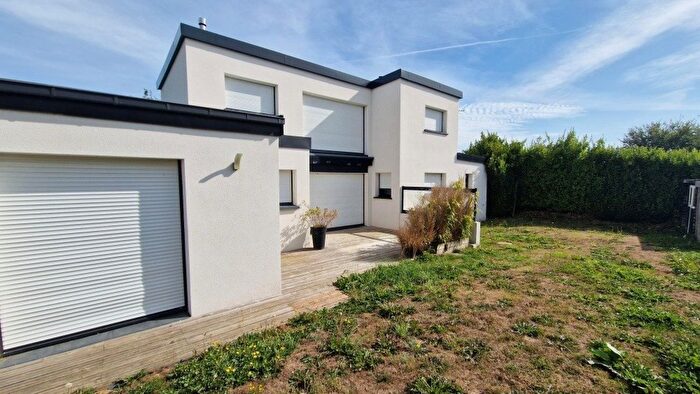 Saint-Frégant : Maison 5 pièces à vendre
