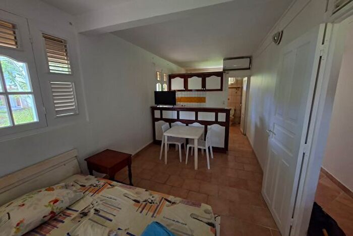 Appartement à louer - Cloyes-sur-le-Loir - 1 pièce