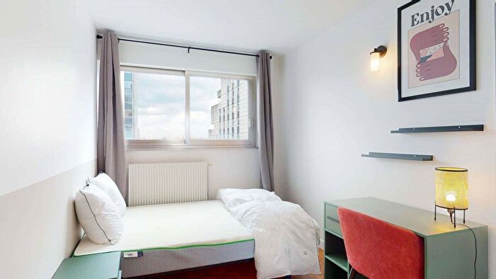 Appartement à louer - Gambetta, Courbevoie - 1 pièce