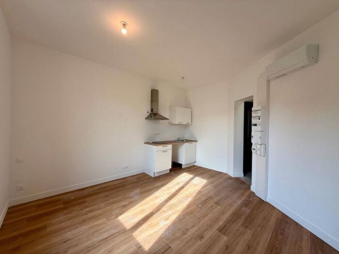 Ville-Basse, Montélimar : Appartement 1 pièce à louer