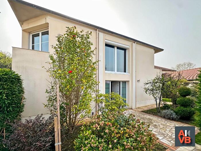 Maison 6 pièces à Bussy-Saint-Georges, à vendre