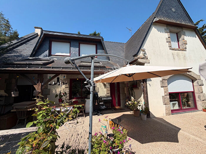 La Chapelle-Caro : Maison 7 pièces à vendre