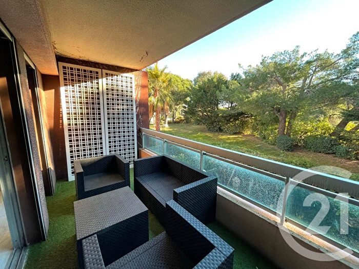 Appartement à vendre - Le Cannet, Aubarède - 2 pièces - 1 chambre