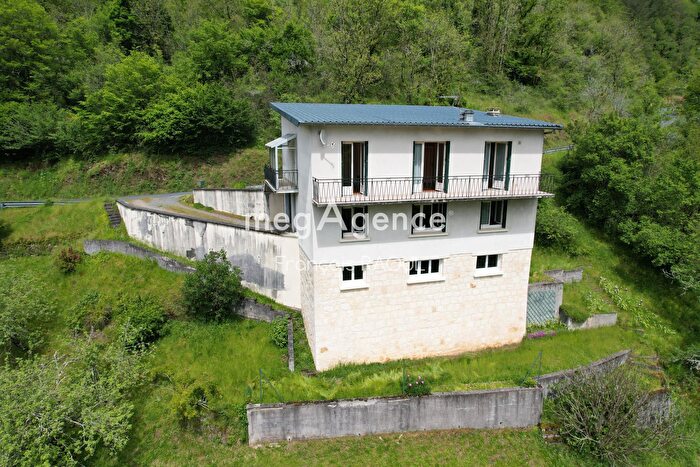 Maison à vendre - Laguenne - 6 pièces - 4 chambres