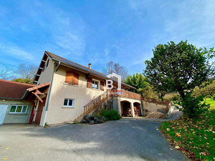 Maison à vendre - Doissin - 9 pièces - 5 chambres