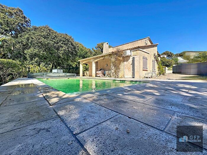 Maison 4 pièces à vendre à Bormes-les-Mimosas, La Favière, Le Gau, Cap-Bénet, Cabasson, Plages
