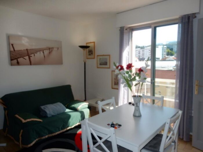 Appartement à louer - Aix-les-Bains, Centre-ville - 1 pièce - 1 chambre