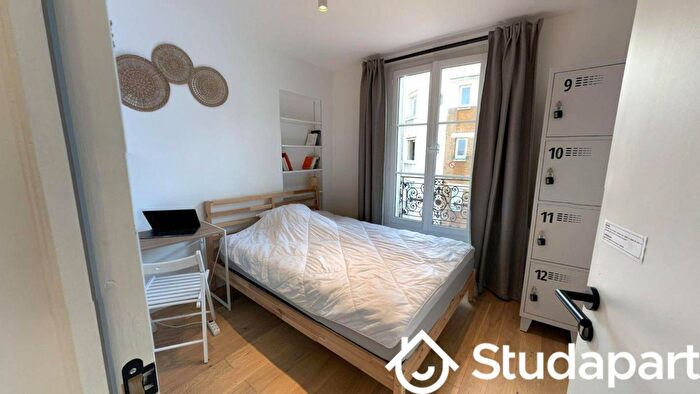 Appartement à louer - Clignancourt-Jules Joffrin, Paris ème arrondissement - 1 pièce - 3 chambres