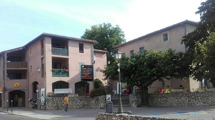 Appartement 4 pièces à louer à Visan