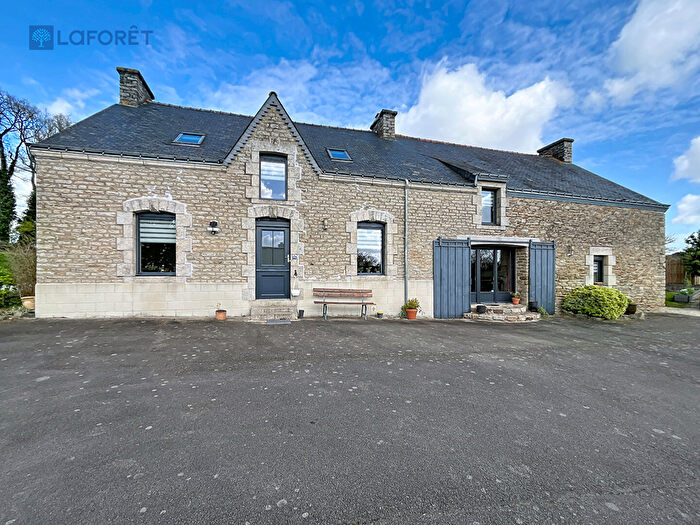Maison à vendre - Bignan - 6 pièces - 4 chambres