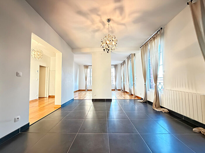 Appartement à vendre - Évreux, Centre-ville - 5 pièces - 3 chambres