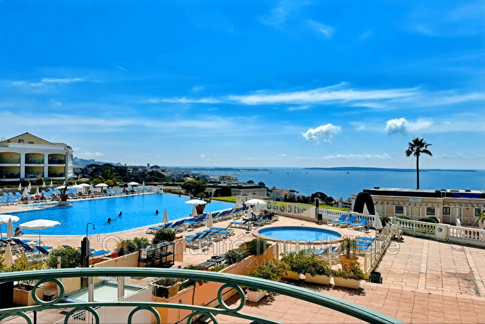Appartement 2 pièces à vendre - Cannes, Croix des Gardes