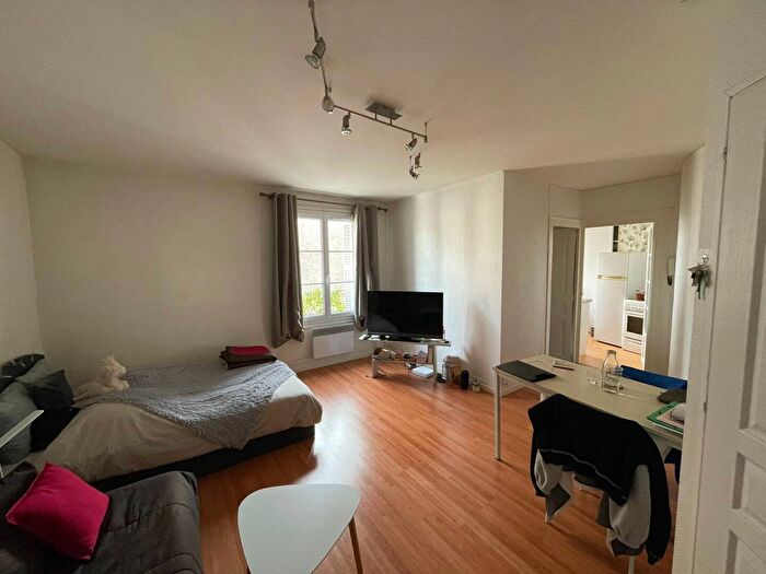 Appartement à louer - Tours - 1 pièce - 1 chambre