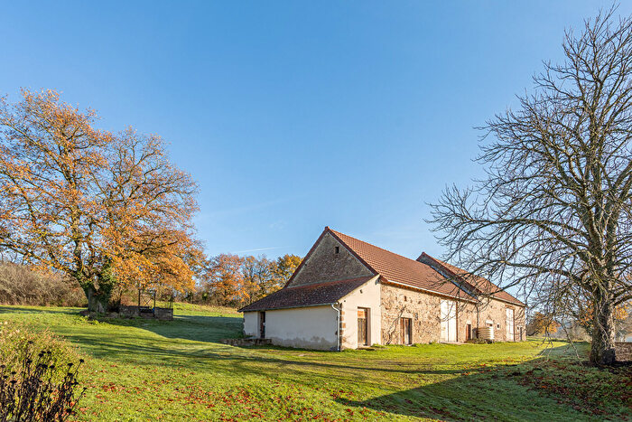 Maison à vendre - Lapeyrouse - 6 pièces - 3 chambres