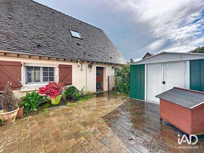 Saint-Maurice-Saint-Germain : Maison 3 pièces à vendre
