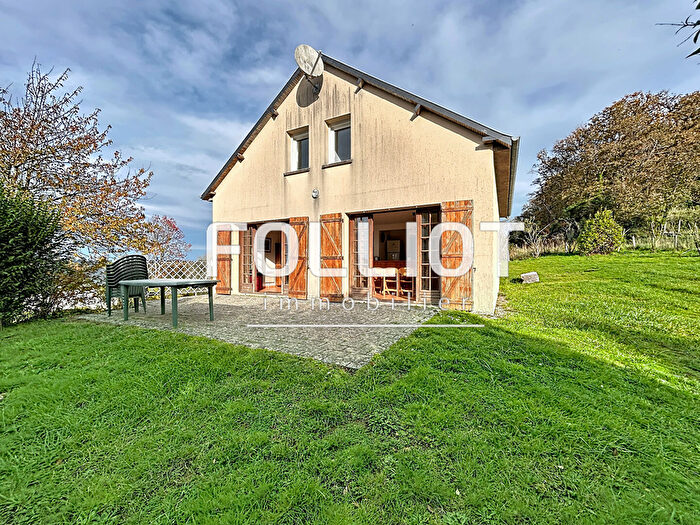 Maison à vendre - Jullouville - 5 pièces - 4 chambres