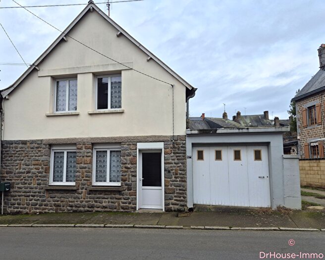 Maison à vendre - Gorron - 5 pièces - 3 chambres