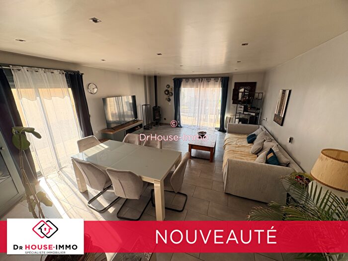 Maison à vendre - Mantes-la-Jolie, Centre-ville - 5 pièces - 4 chambres