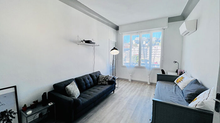 Appartement à louer - Nice, Gambetta - 2 pièces - 1 chambre