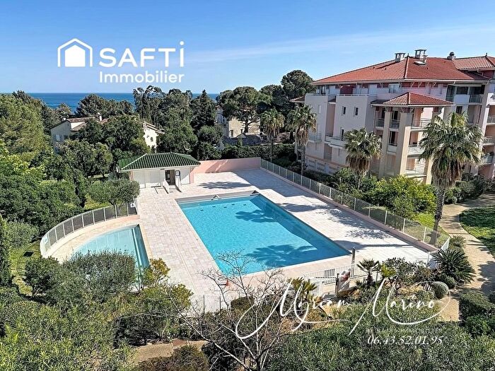 Appartement à vendre - Fréjus, Saint-Aygulf - 3 pièces - 2 chambres