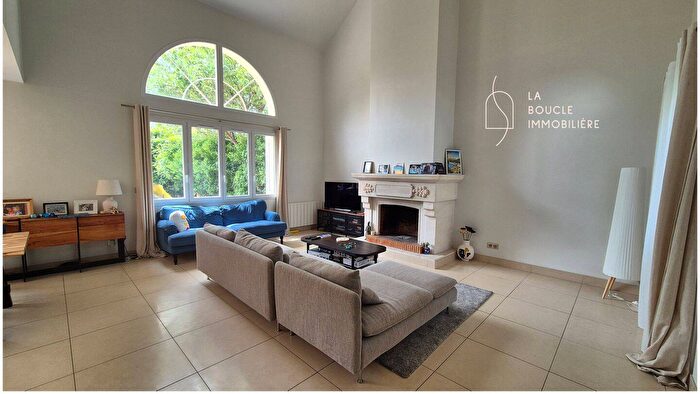 Maison 9 pièces à louer à Ouest, Croissy-sur-Seine