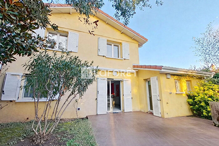 Maison à vendre - Bron, Rebufer - 7 pièces - 5 chambres