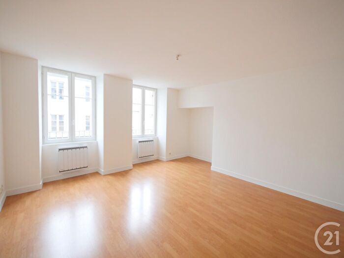 Appartement à louer - Guéret, Centre-ville, La Rodde, Champegaud - 4 pièces - 3 chambres