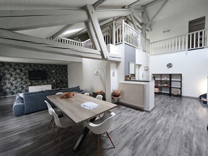 Appartement à vendre - Saint-Étienne, Crêt de Roc - 6 pièces - 5 chambres