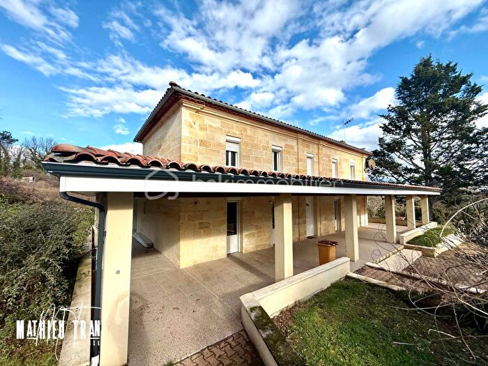 Maison à vendre - Coutras - 6 pièces - 5 chambres