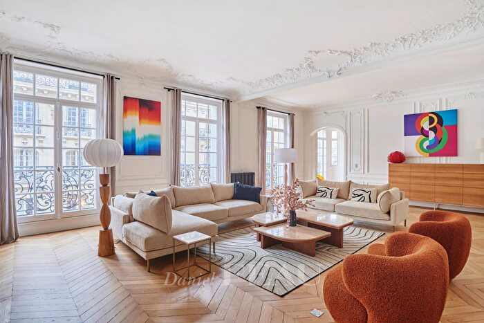 Appartement à louer - Paris e , Dauphine - 7 pièces - 5 chambres